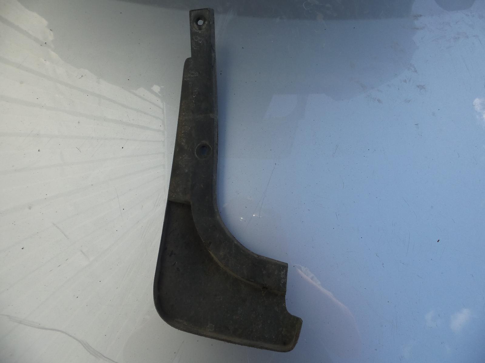 TOYOTA COROLLA MUD FLAPS RIGHT RHS RH FRONT ZRE182R HATCH 10/12-06/18 ...