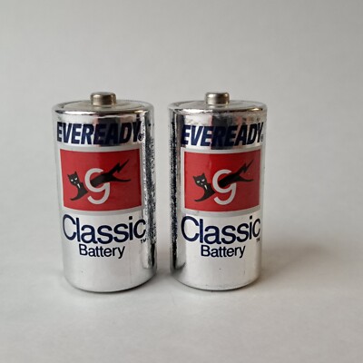 2 Vintage 90's Eveready Classic Batteries 9 Nine Lives Cat C Cell 935 ...