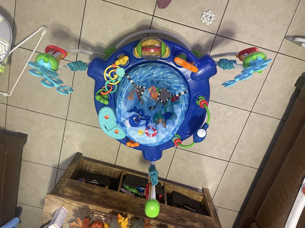 Baby Einstein Neptune Exersaucer BABY EINSTEIN NEPTUNE ACTIVITY CENTER