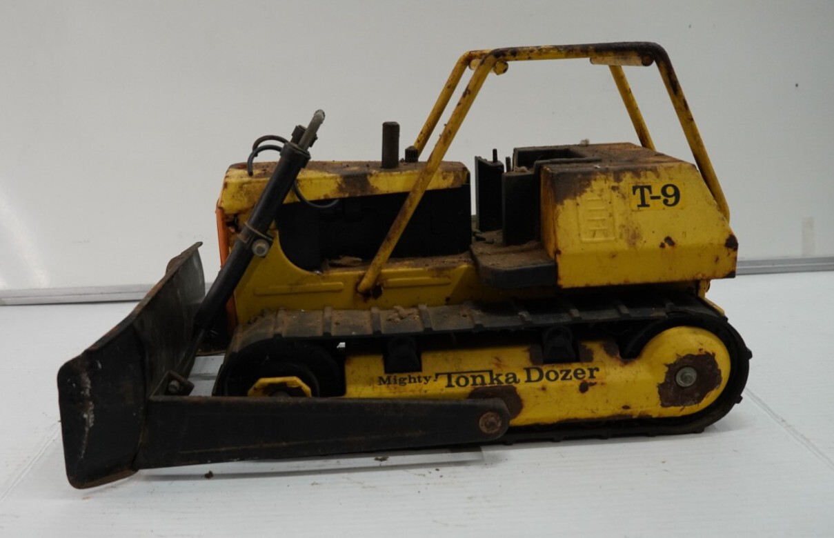 Vintage 1974/75 Mighty Tonka Dozer Bulldozer T-9 No. 3907 patina | eBay