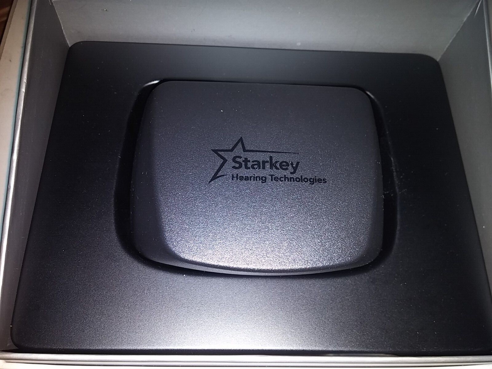 Starkey Model 700 Kind Standard hearing aid battery charger with ...