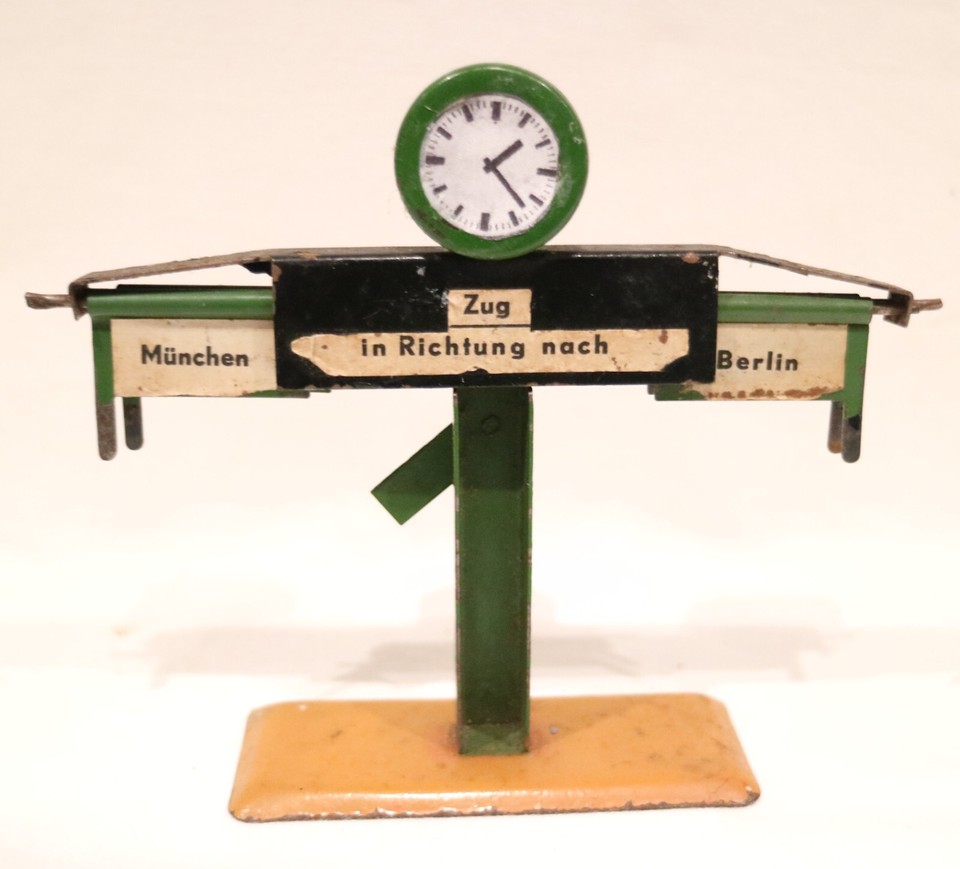 AC4456: Vintage 0/1 Gauge Continental Train Direction Indicator / Stand ...