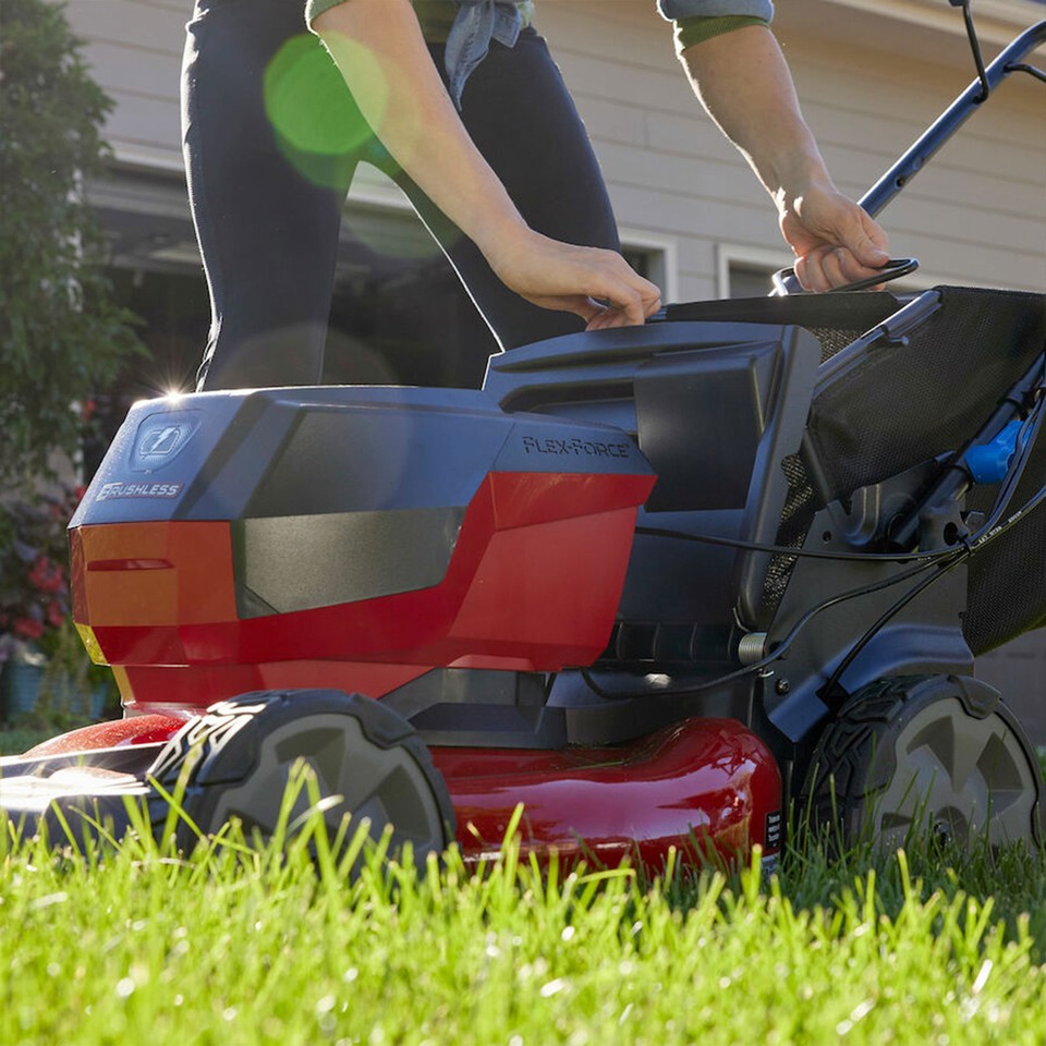 Toro Recycler 21” Deck 60V Max Motor Self Propel Lawn Mower Only, Red ...