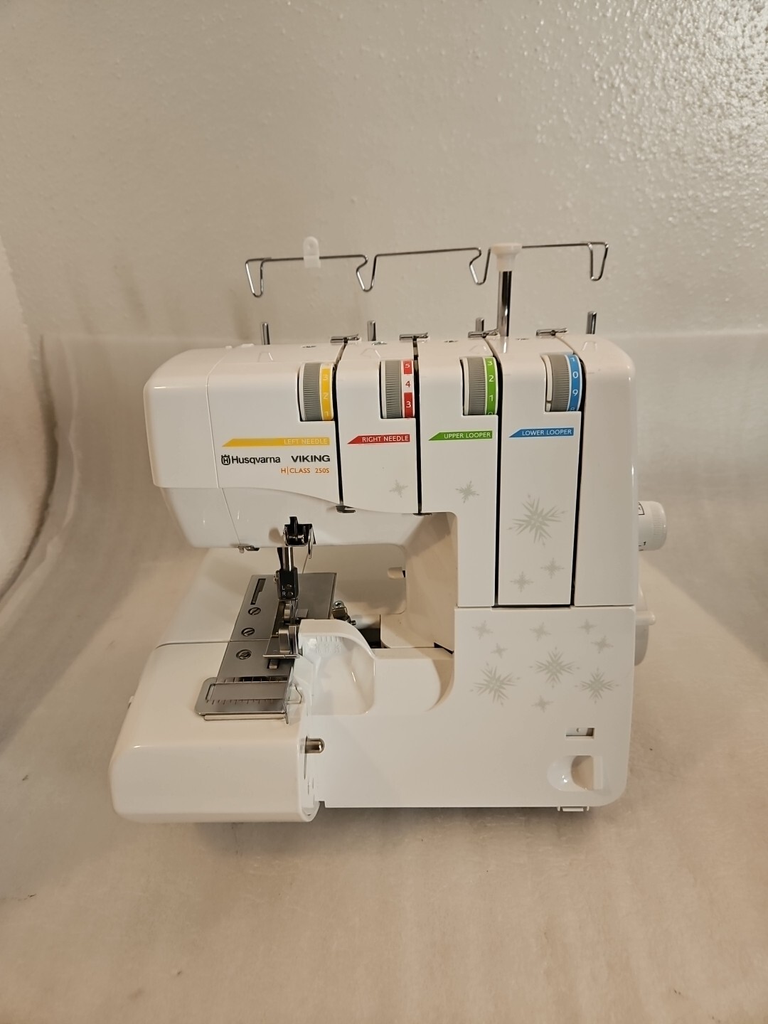 Husqvarna Viking H Class 250S Serger Overlock Sewing Machine | eBay