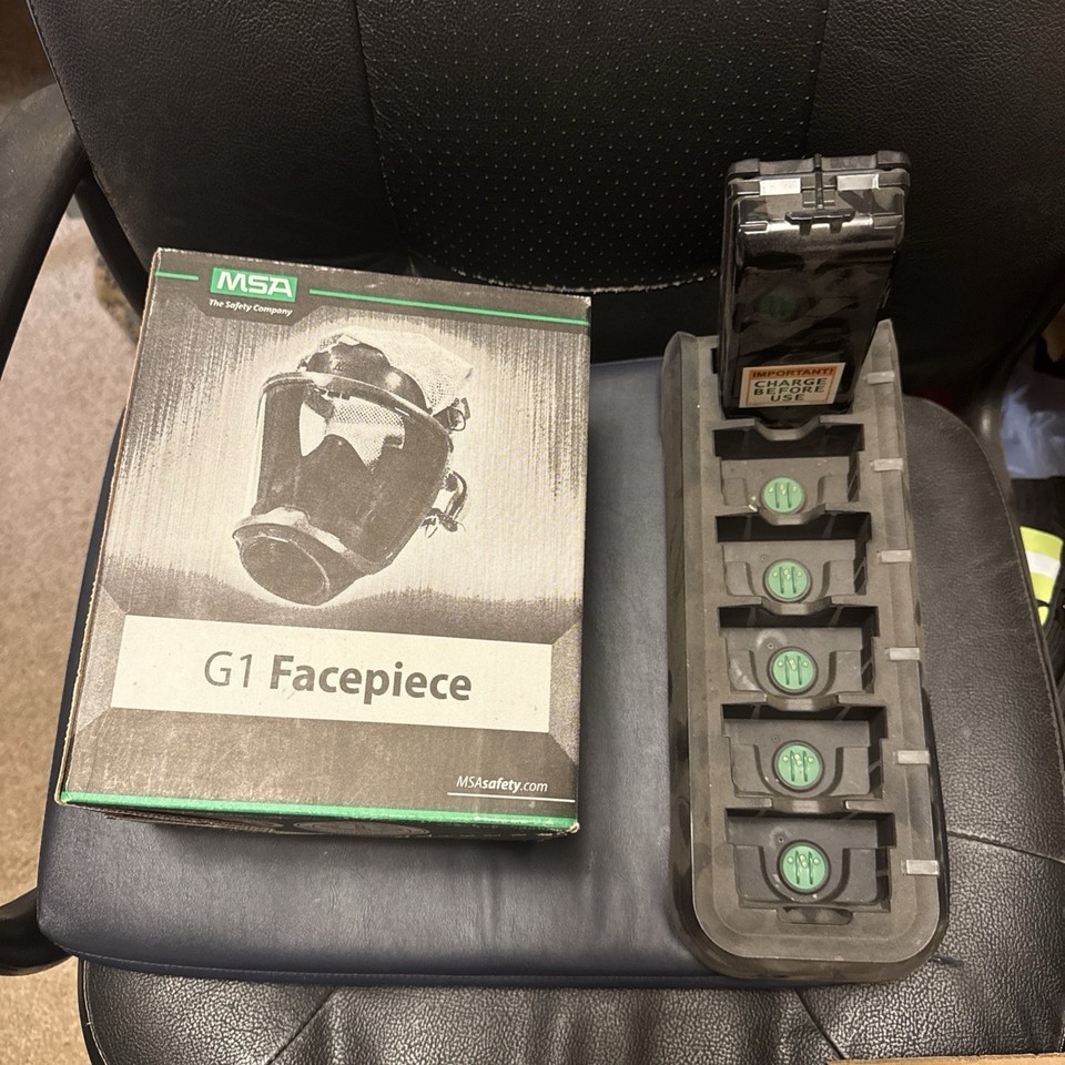 Miscellaneous MSA SCBA Products 1 New G1 Mask 1 Carry Case 4 Fire Hawk ...