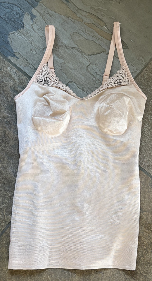 RUBY RIBBON Size 36 Lace Neckline Cami Adjustable Straps Molded ...