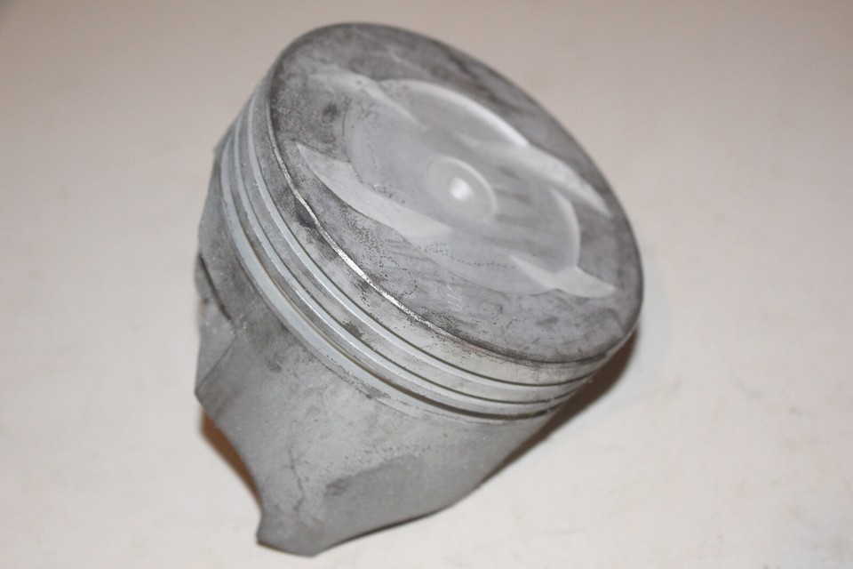 1963-1972 Ford 289 302 240 NOS TRW L2305F STD Forged Flat-Top Piston ...
