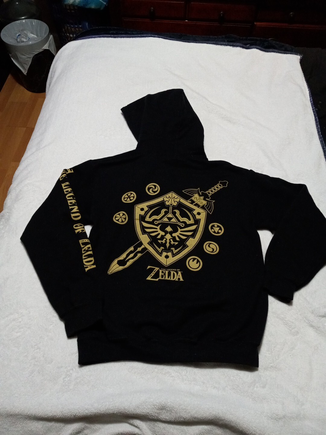 The Legend of Zelda Symbol Shield and Sword Black Hoo… - Gem