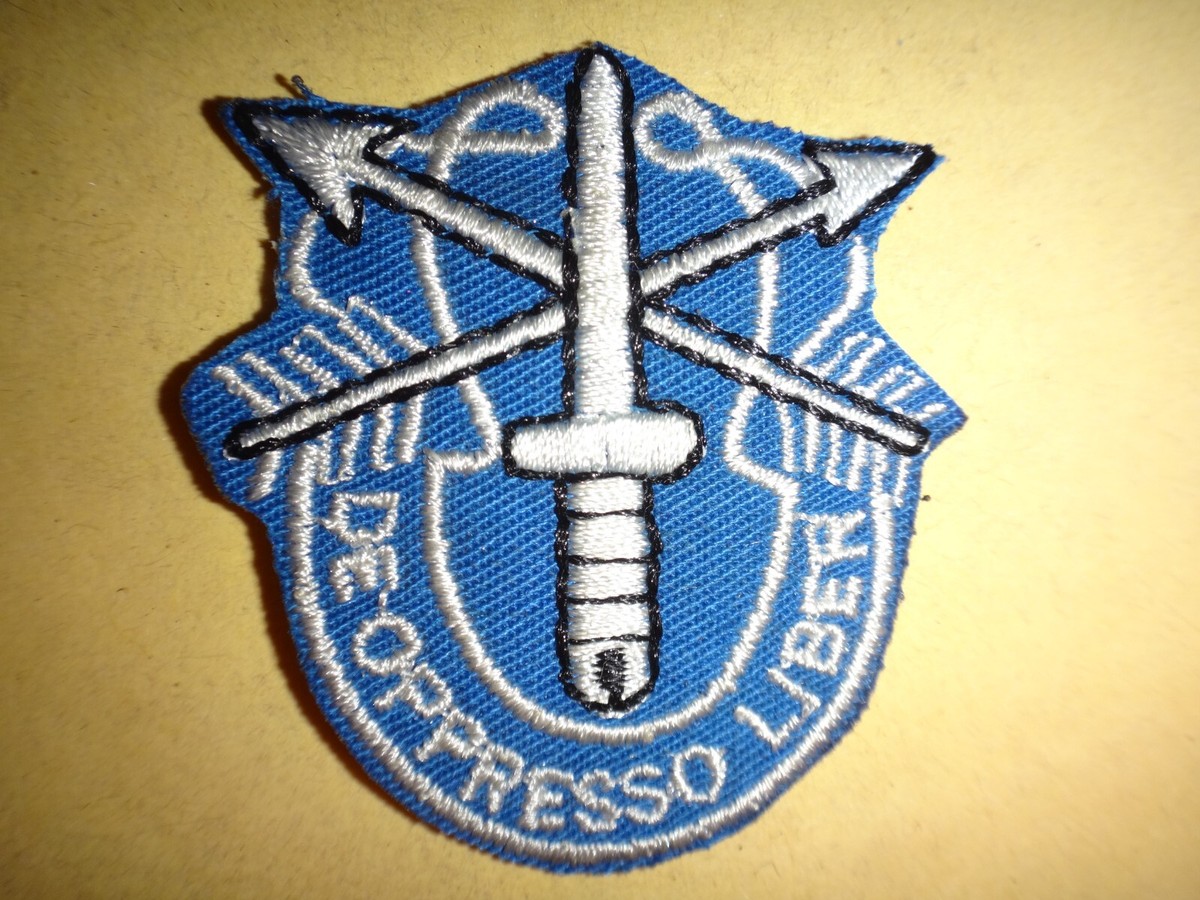 Irish Flag Pin De Oppresso Liber Army Special Forces Groups Beret ...