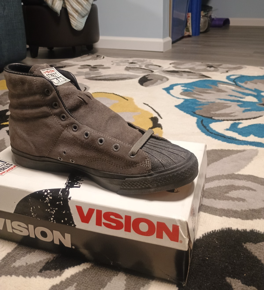 Vision street wear skateboard Shoes Size 11.5 nos gator wheels mens ...