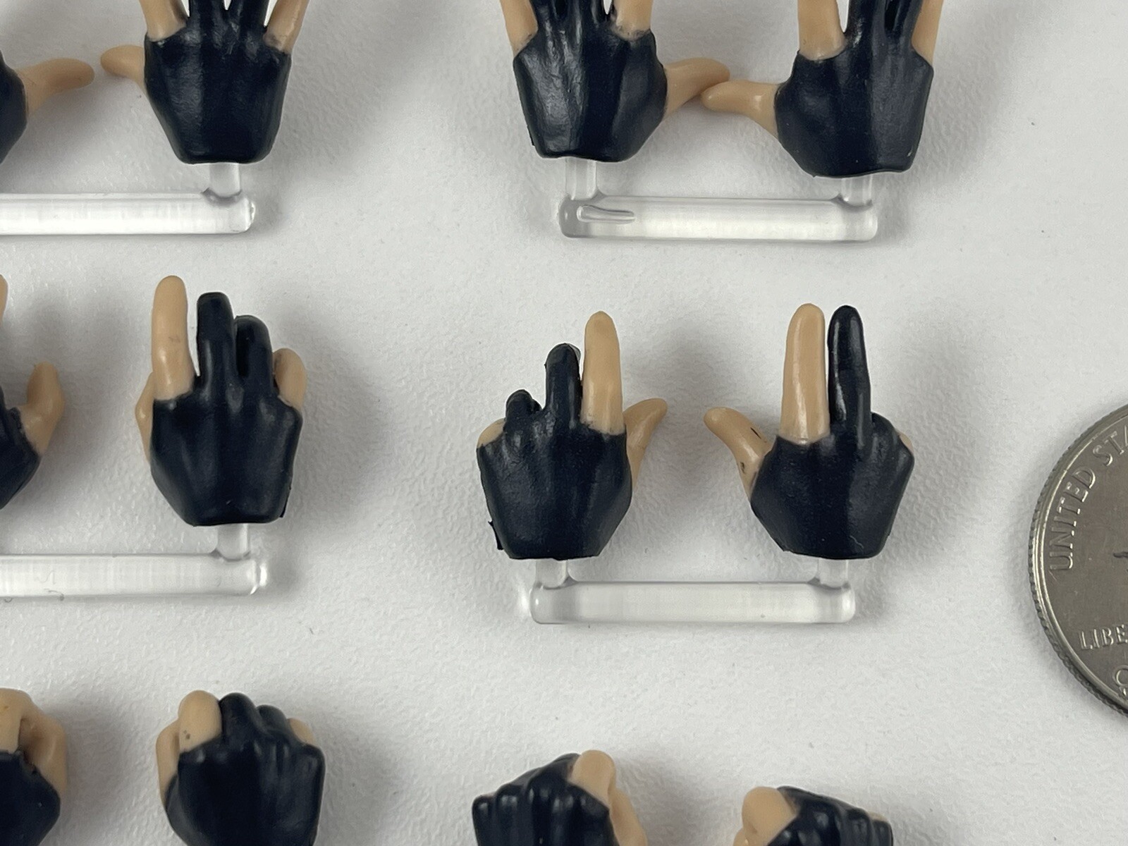 MAFEX Marvel X-Men GAMBIT HANDS SET 1/12 Figure Custom Fodder Part