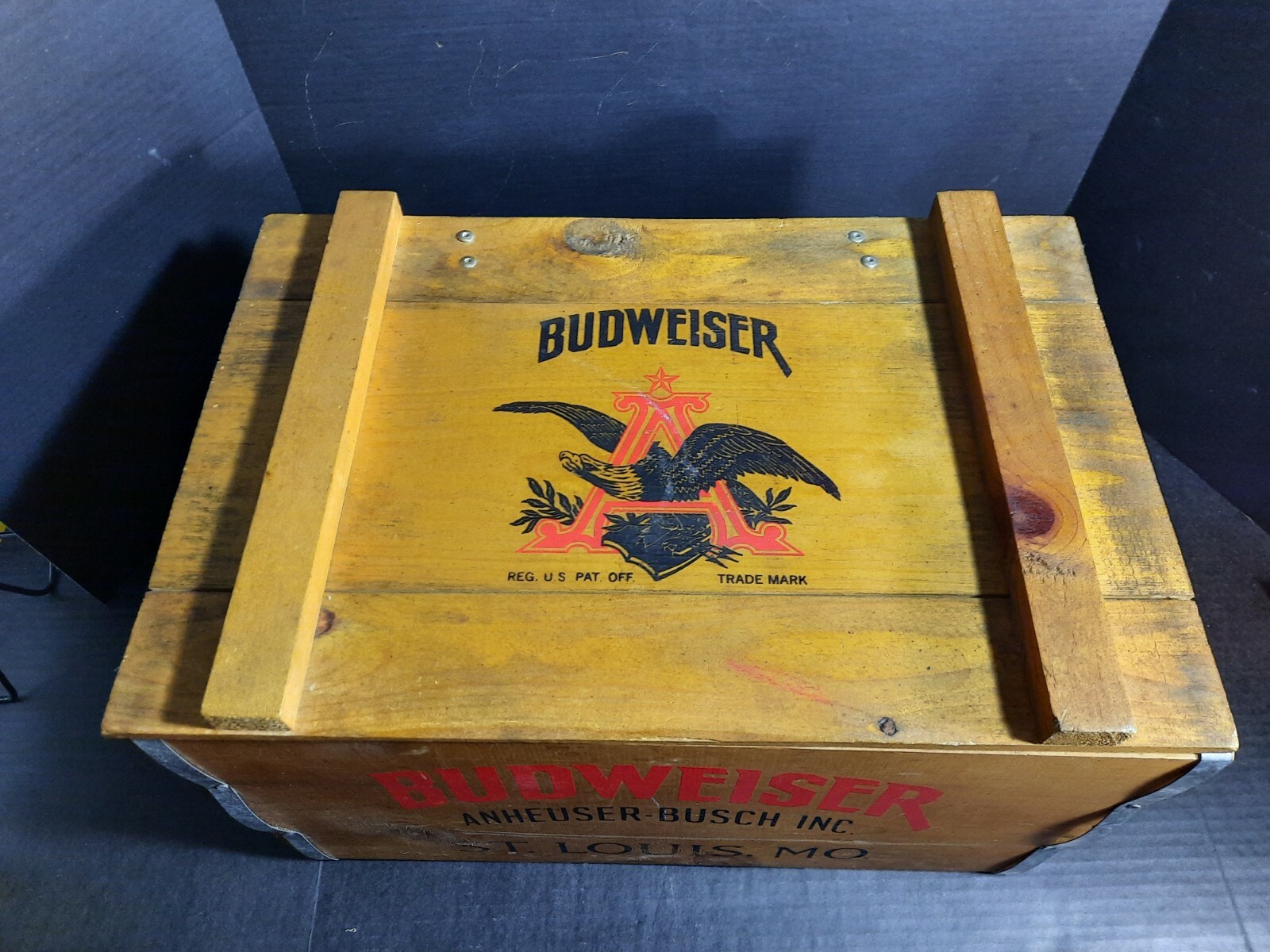 Budweiser Wood Beer Crate or Case Hinged Lid Anheuser-Busch Super Clean ...
