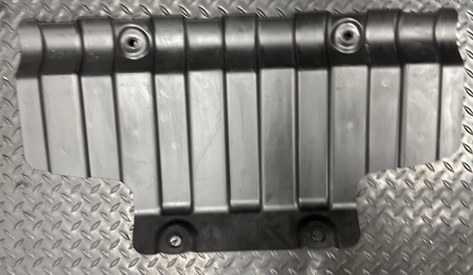 OEM GMC Sierra Chevrolet Silverado 2500 3500 HD Underbody Splash Shield ...