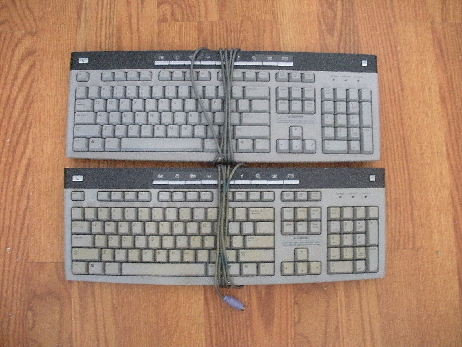 LOT of 4 WIRED PS2 US KEYBOARDS - ALL TESTED Dell MS HP etc - DISCNT ON ...