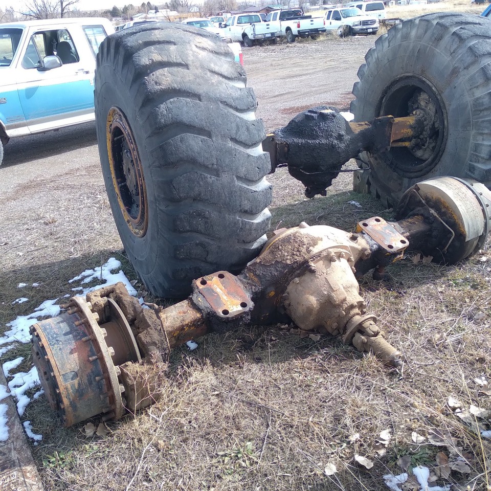 Michigan Front and Rear Planetary Axles from 125B Loader. 192154 192155 ...