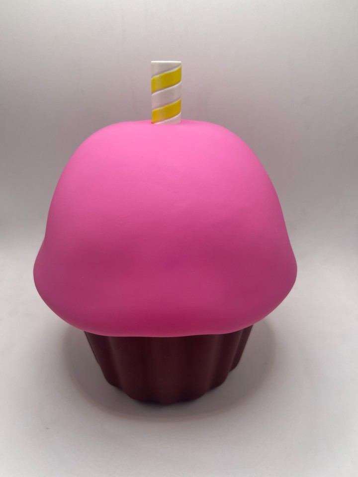 Five Nights At Freddys FNAF 2 Cupcake Drink Bottle Cup Sipper AMC | eBay