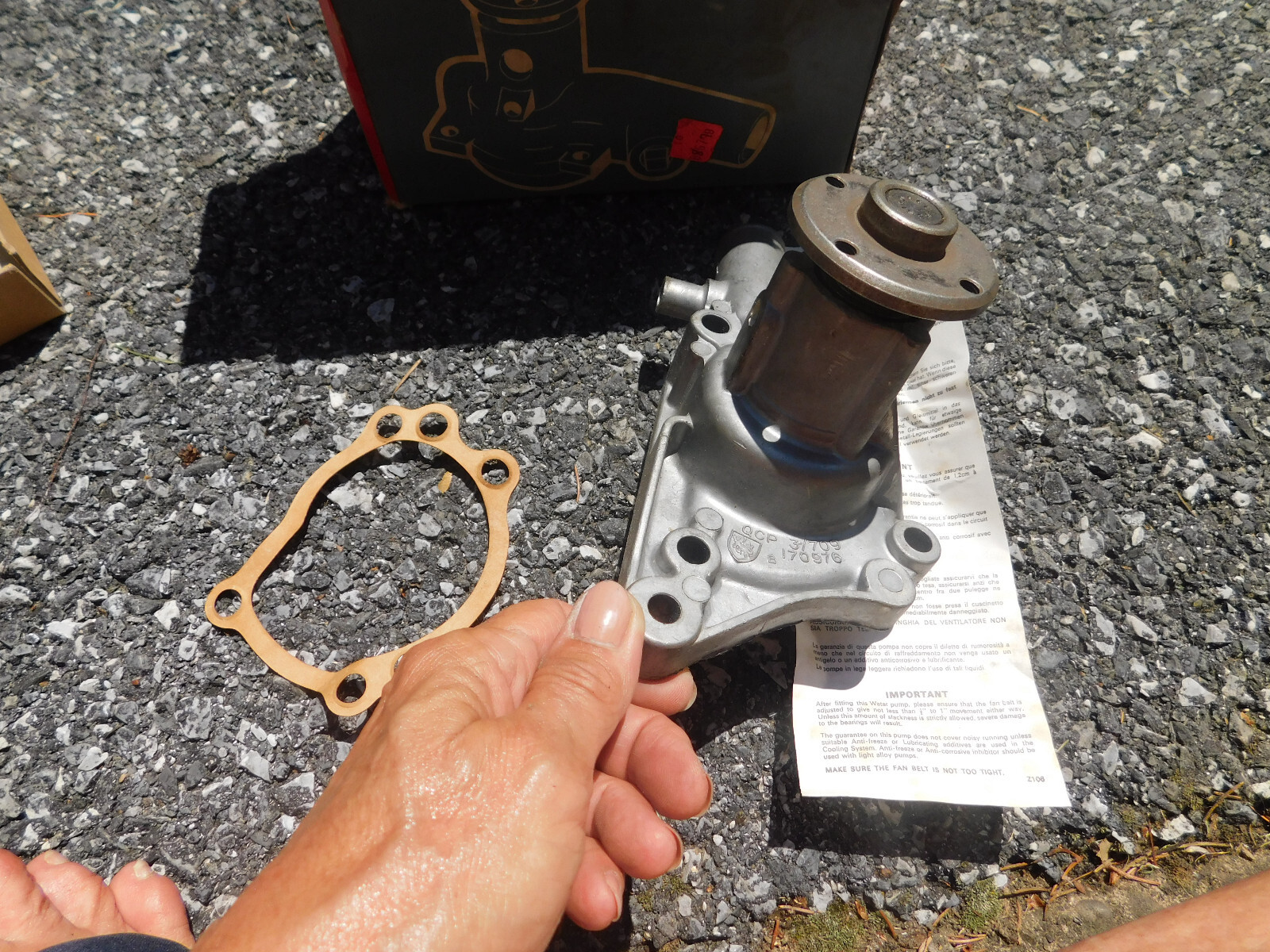 Triumph TR3 TR4 TR4A Morgan +4 QH New water pump QCP170 ** NOS for sale ...