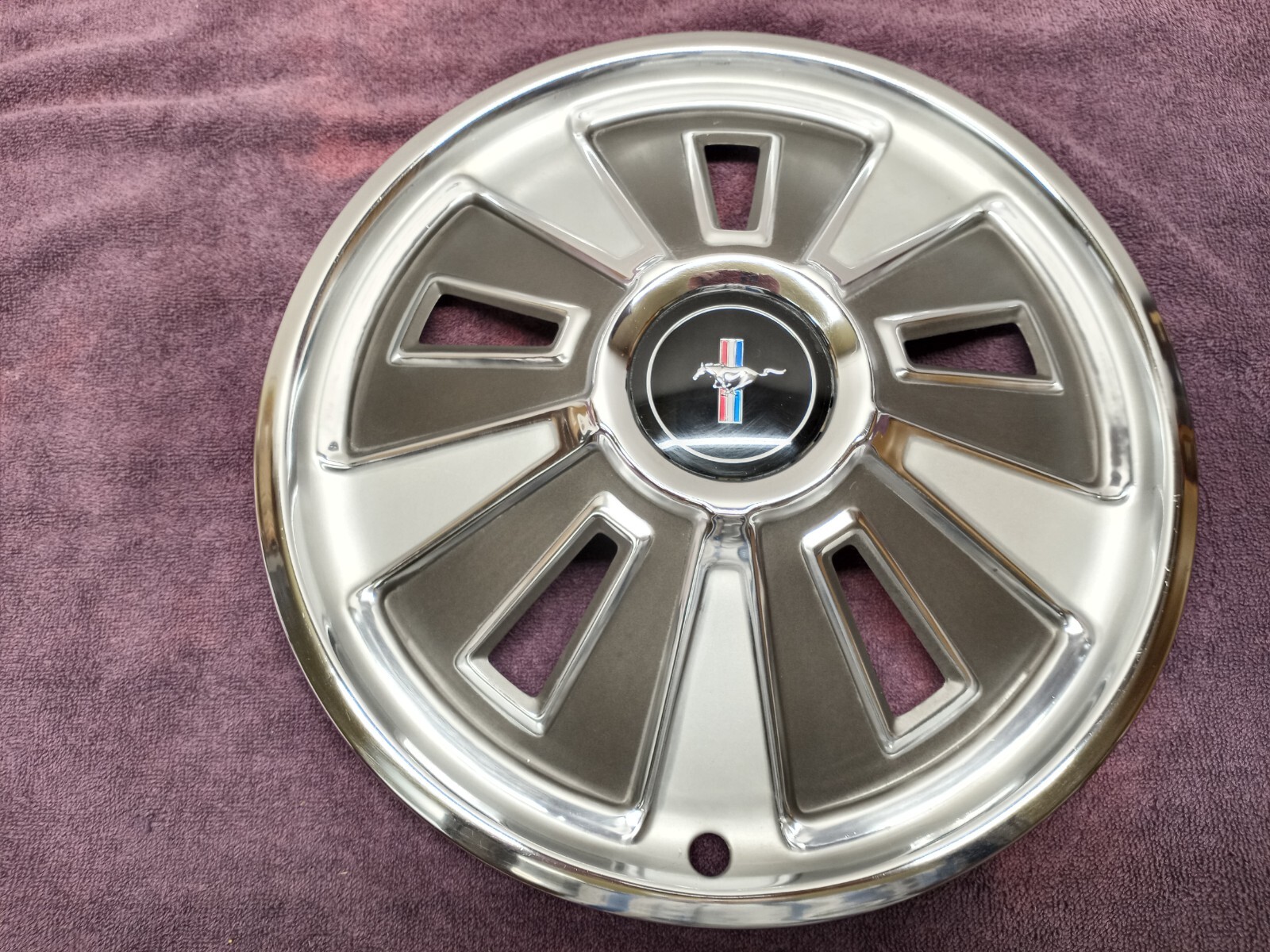 Vintage 1966 FORD MUSTANG HUBCAP 14 in. NOS | eBay