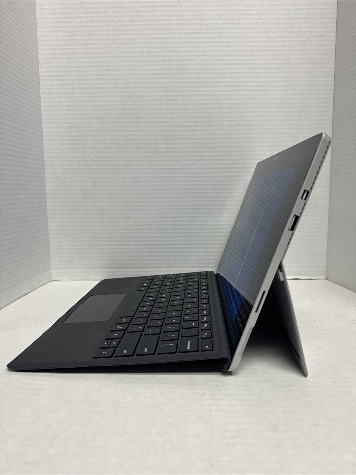 MICROSOFT SURFACE PRO 4 CORE I7-6650U 2.20GHz 8GB RAM 256GB NVMe