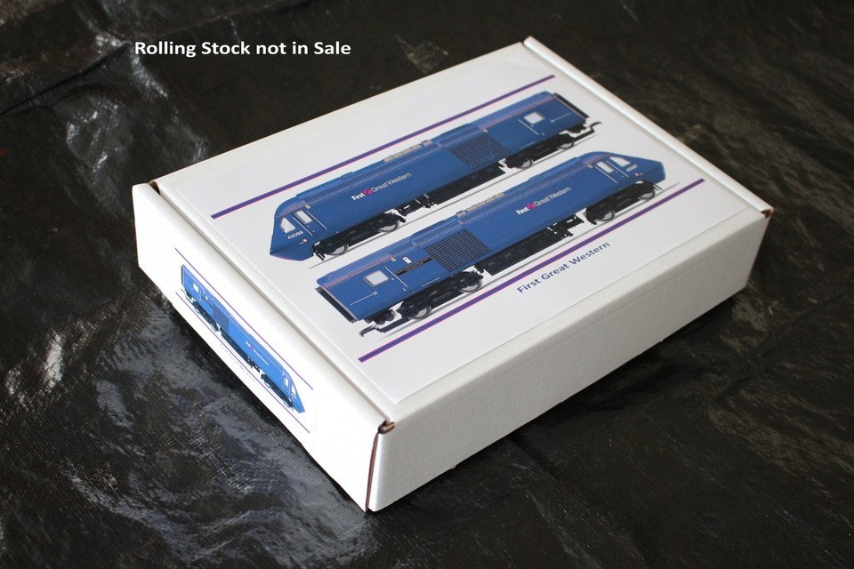 Storage Box for Hornby Diesels First Great Western HST 125. Eith 4 x ...