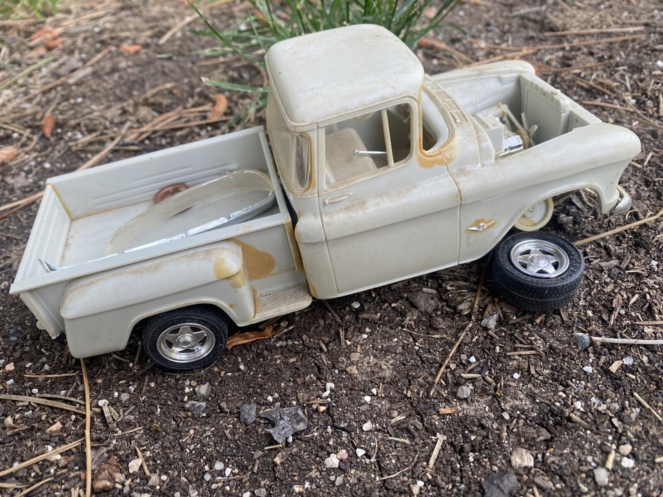 1957 Chevrolet Pickup Model Kit (Revell / AMT ?) JUNKYARD | eBay