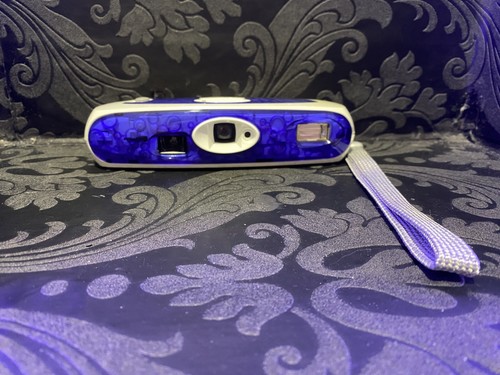 Retro Polaroid i-zone instant film pocket camera built-inflash izone 2 ...