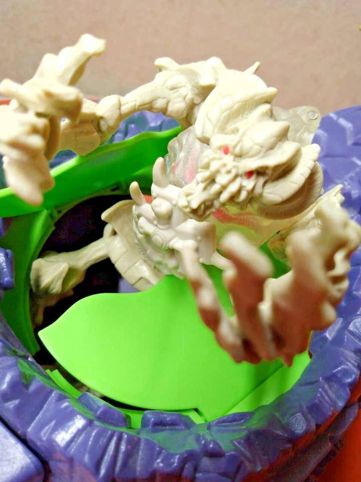 MOTU 200x Mutant Slime Pit With Working Figure Masters Of The Universe ...