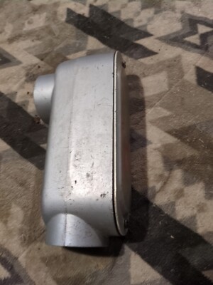 CROUSE-HINDS 90 Degree Metal CONDULET CONDUIT OUTLET BODY 2" Access 690 ...