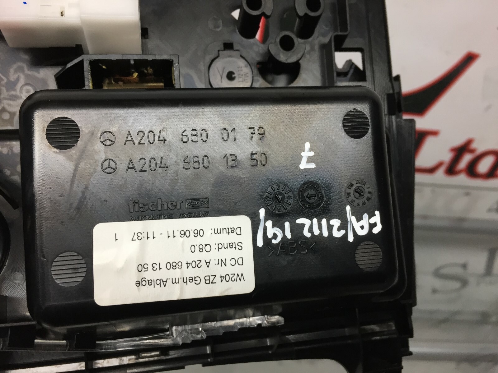 (AS) MERCEDES BENZ W204 C CLASS CENTRE CONSOLE ASHTRAY WOOD TRIM ...