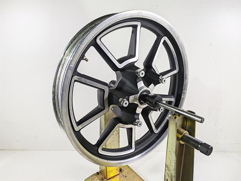 2015 Harley FXDL Dyna Low Rider Front Wheel Rim 19x2.5 .59mm Runout ...