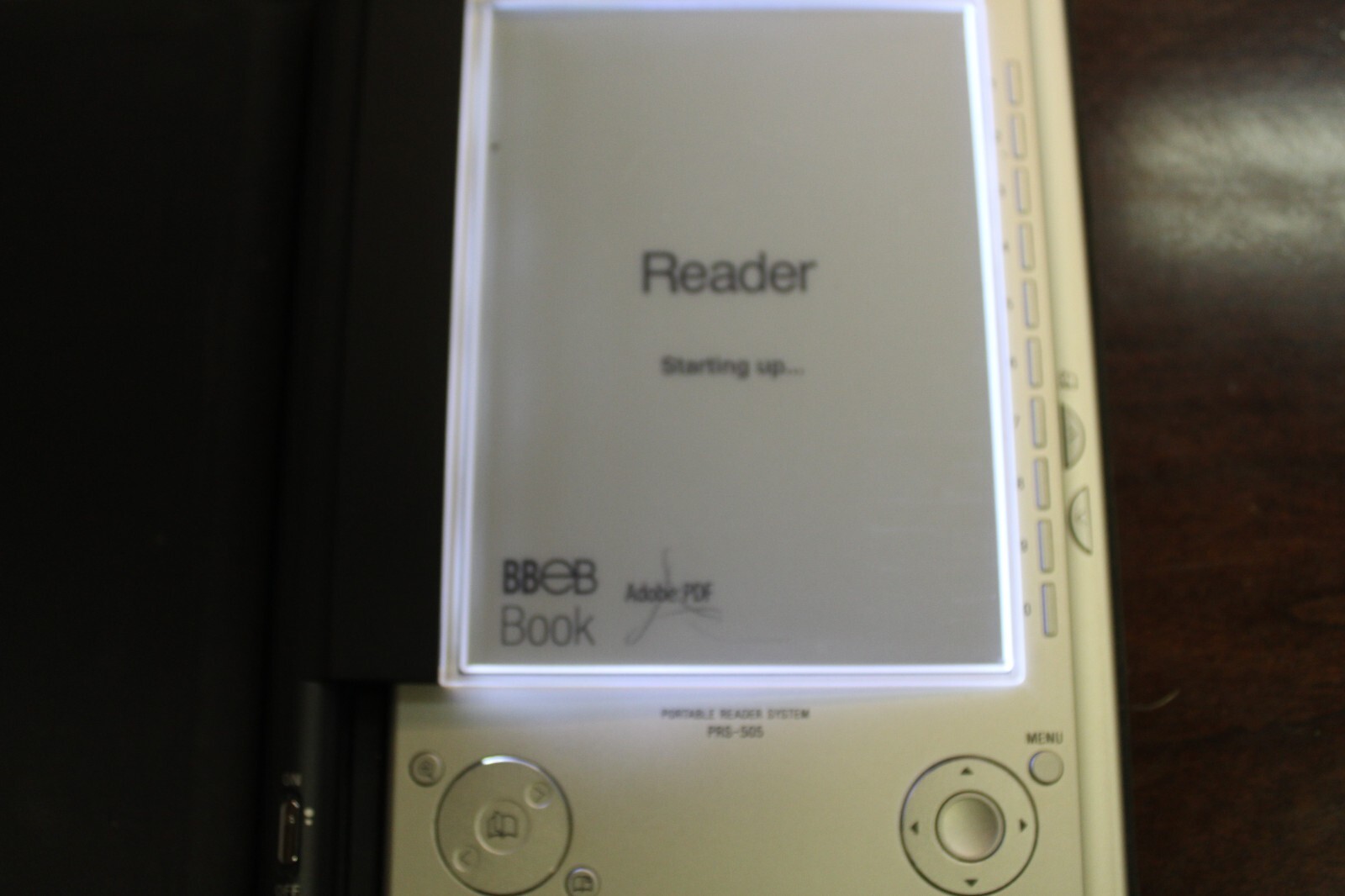 Sony PRS-505 6" Silver eBook Portable Reader with light support