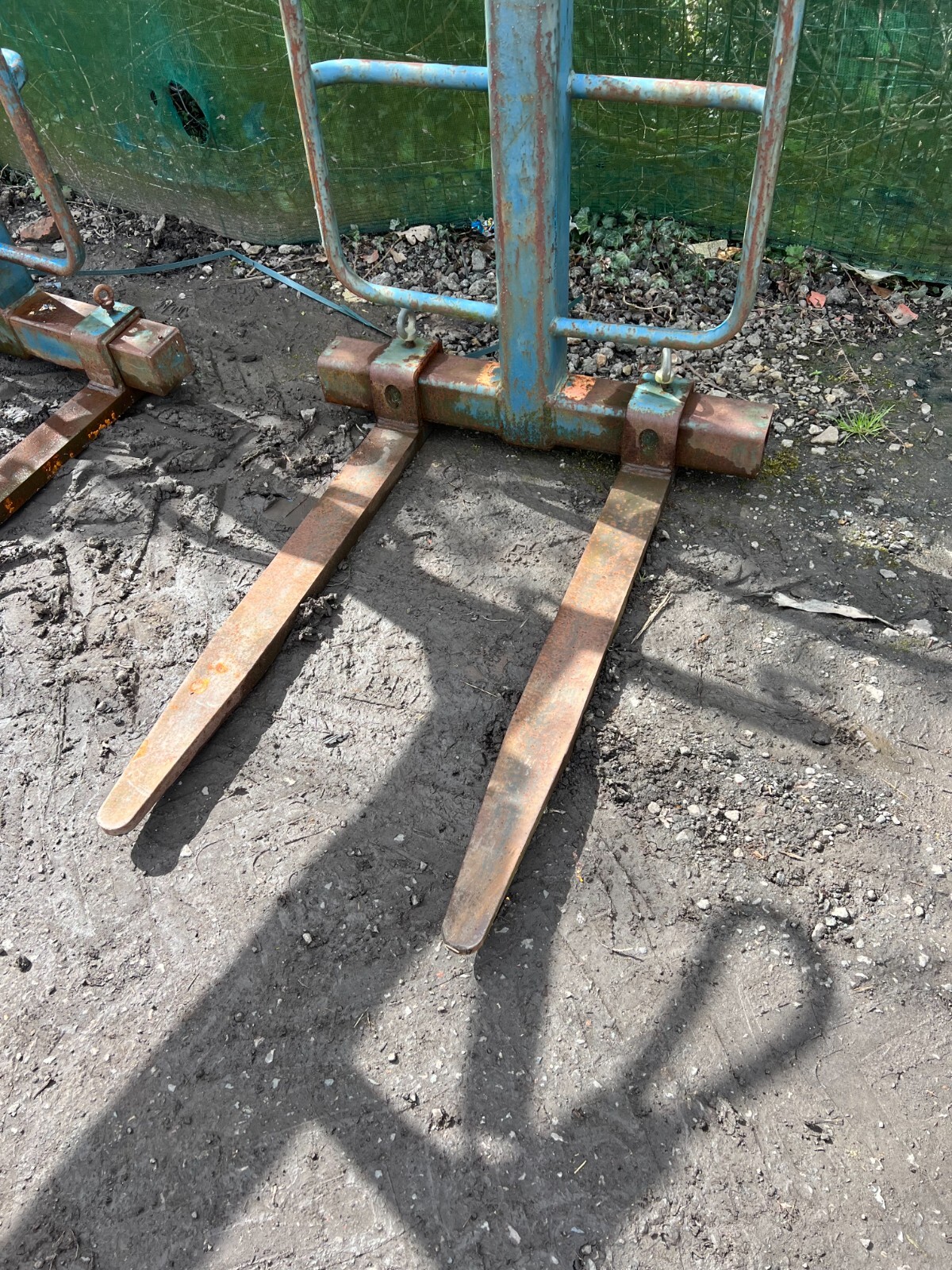 Conquip Pallet Fork Grabs 2000kg Lifting Attachment Digger Crane ...