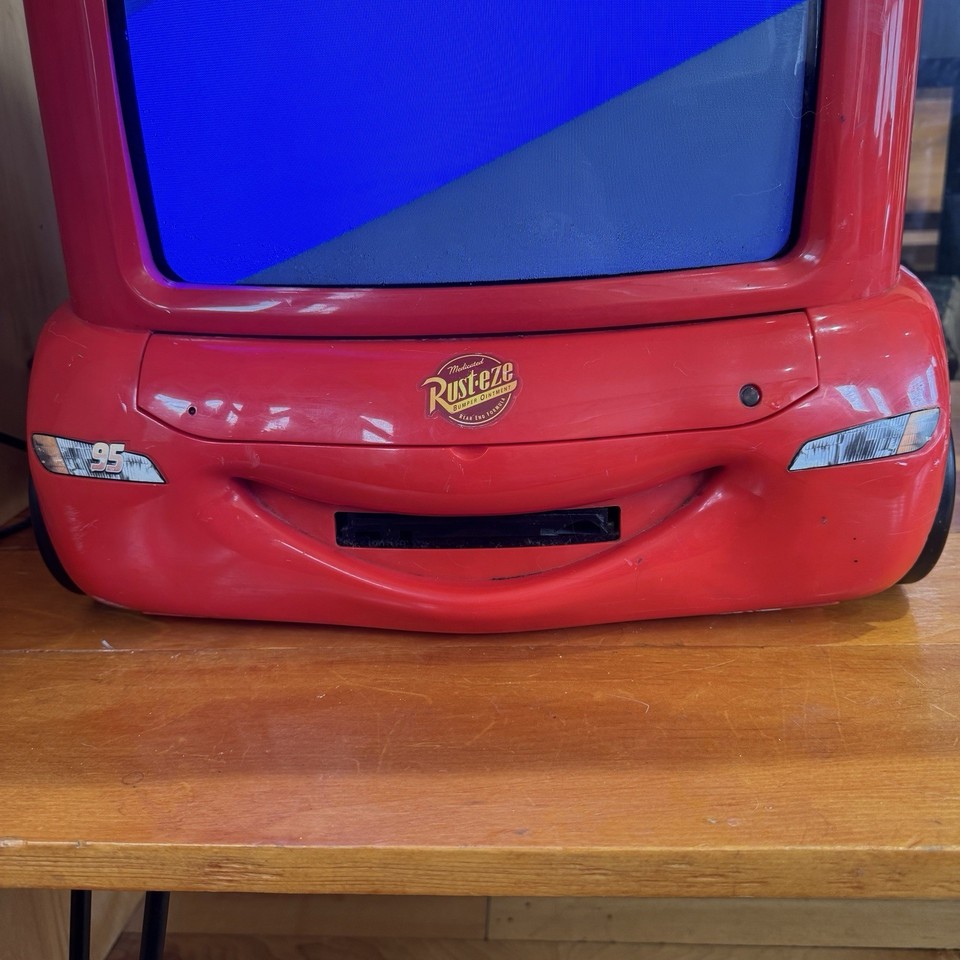 Disney Cars Lightning McQueen C1310ATV CRT TV No Remote Powers Missing ...