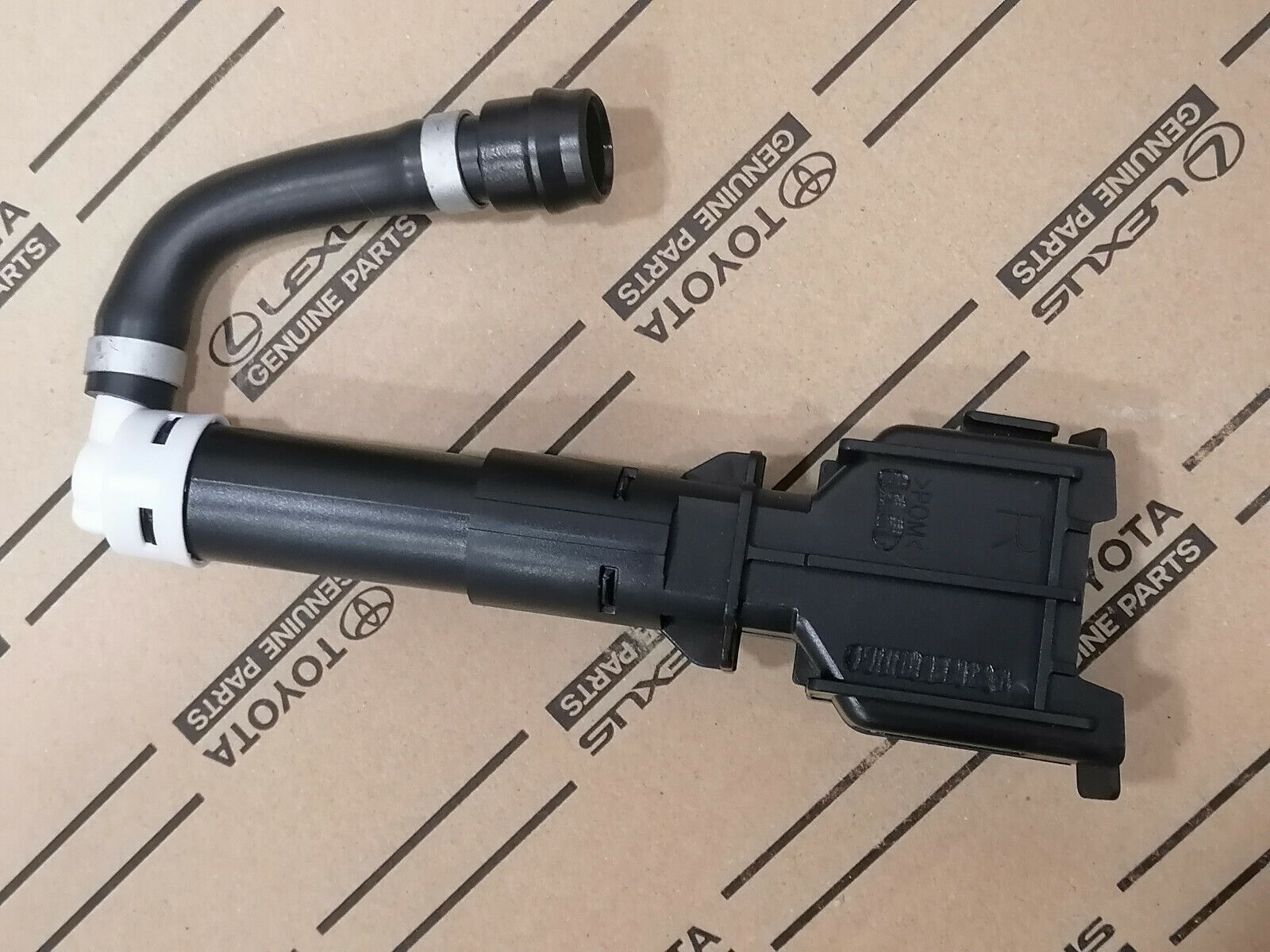 8520750070 NEW FOR LEXUS LS460/600H 10-13 Right Side Headlight Washer ...