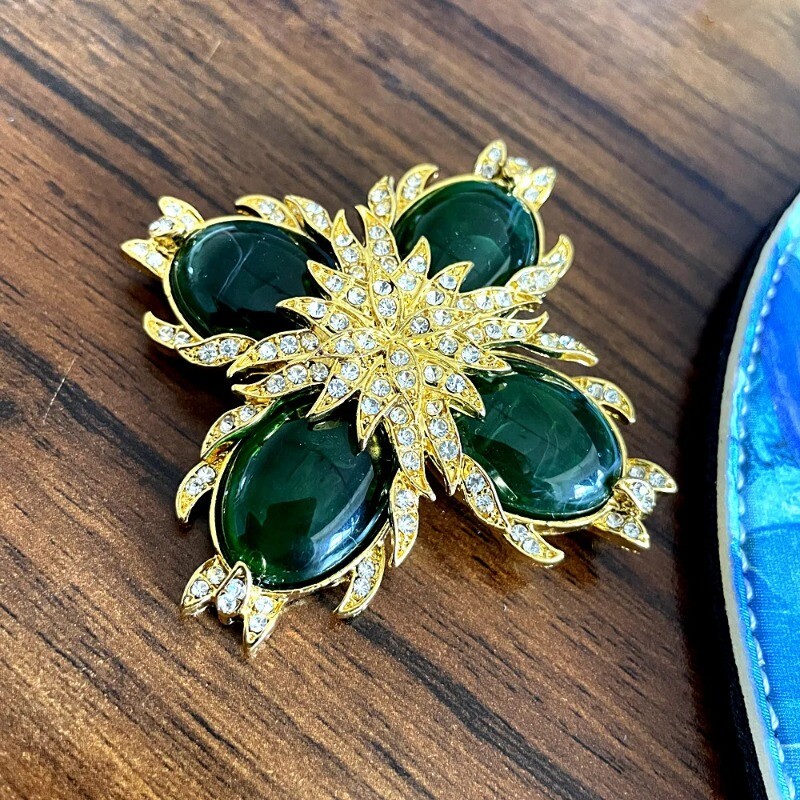 Fashion Baroque Badges Vintage Cross Brooches Pins Retro Pin Accessory ...