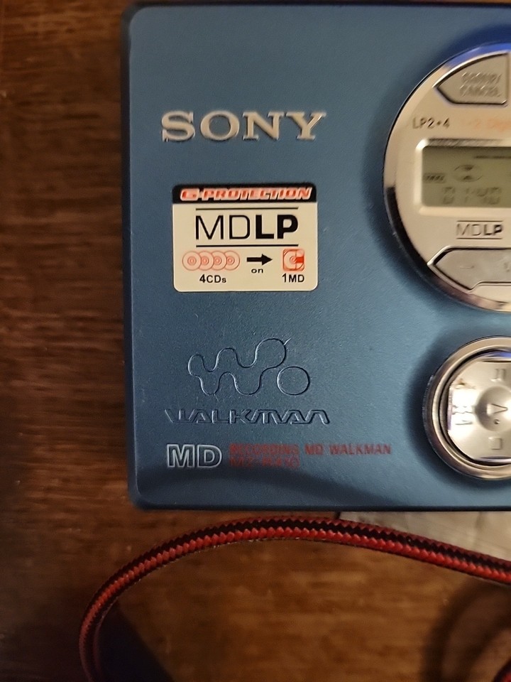 Blue Sony MZ-R410 Recordable MiniDisc Walkman. Fully Working. + 50 Mini ...
