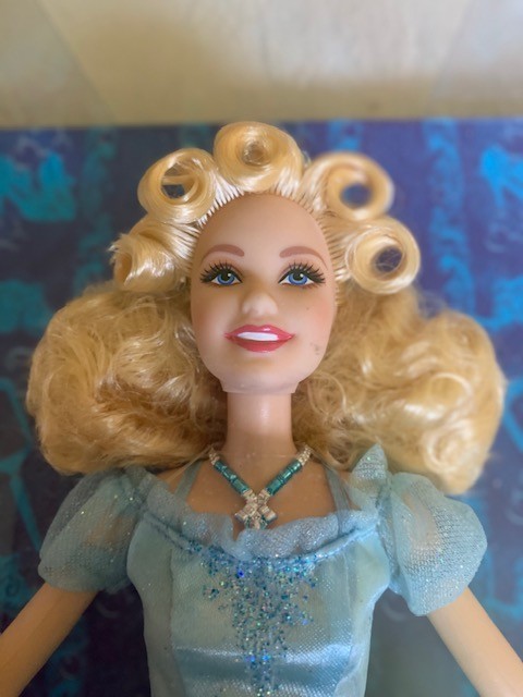2018 Glinda Barbie Broadway Wicked Blue Dress Doll NRFB Box Damaged HTF ...