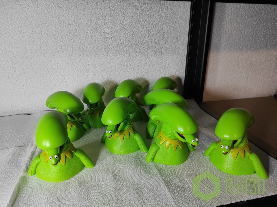 Xenomorph & Kermit Fusion Figurine - Xenofrog Alien Muppet | eBay