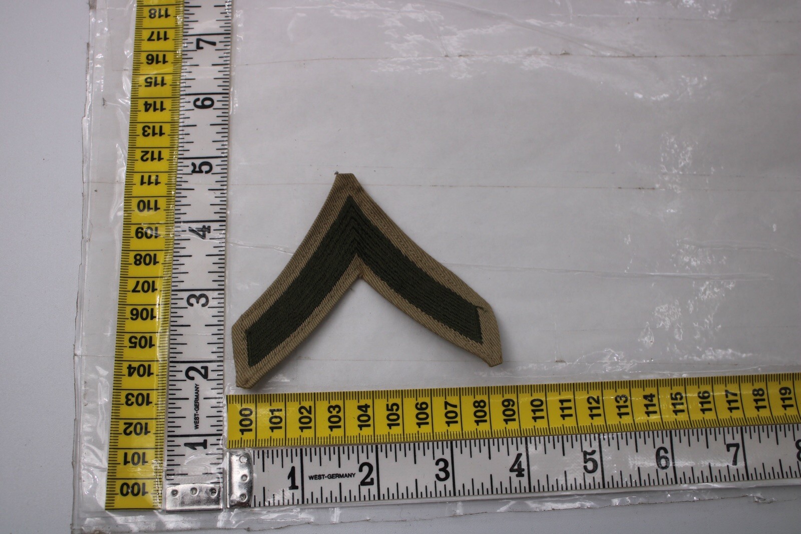 Pair Of USMC PRIVATE E2 Green-On-Khaki CHEVRONS F7A5 | eBay