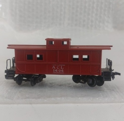 HO Scale Atlantic Coast Line Caboose # 1404 - Freight Train | eBay
