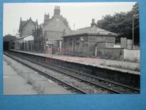 PHOTO GARSTON RAILWAY STATION 1970 VIEW OF THE FORMER CLC STATION ...