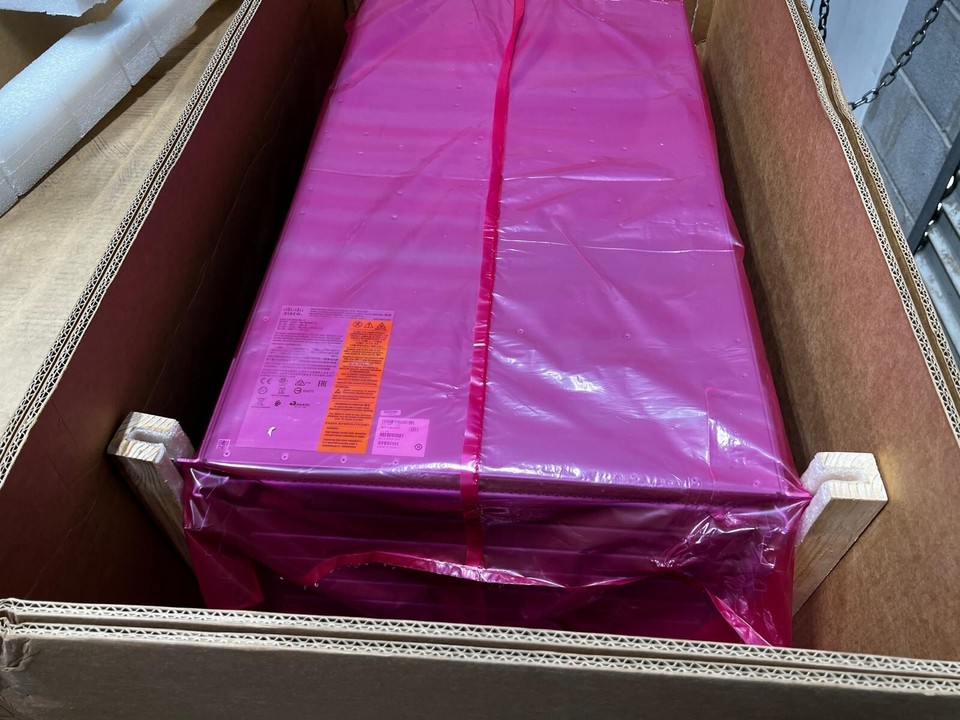 Cisco NCS-5508 with NC55-RP-E 3x NC55-5508-FC2 3x NC55-5508-FAN2 ...