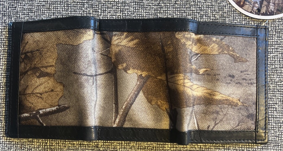 Realtree Mens Nylon Trifold CAMO Wallet Black Leather Trim Brand New | eBay