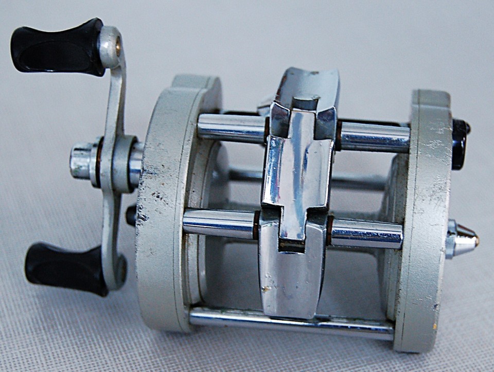 MILWARDS 'SPINOVER' MULTIPLIER SPINNING FISHING REEL. (1094) | eBay UK