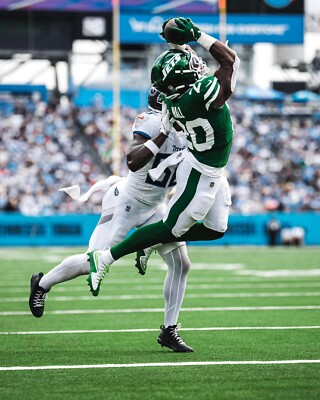 Breece Hall Jump Catch New York Jets 8x10 NFL Football Photo | eBay