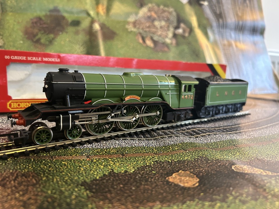 Hornby R845 Flying Scotsman 4472 OO/00 Gauge Model Hornby - Decoder ...