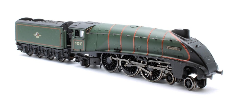 BACHMANN 'OO' GAUGE 31-957 BR GREEN CLASS A4 'SEAGULL' #60033 ...