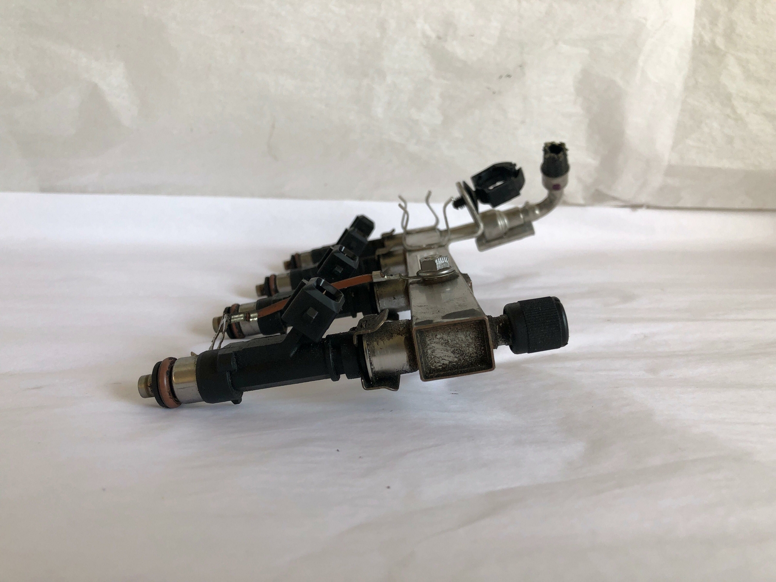 2015 CHEVROLET CRUZE Engine Fuel Gas Injection Rail With Injectors ...