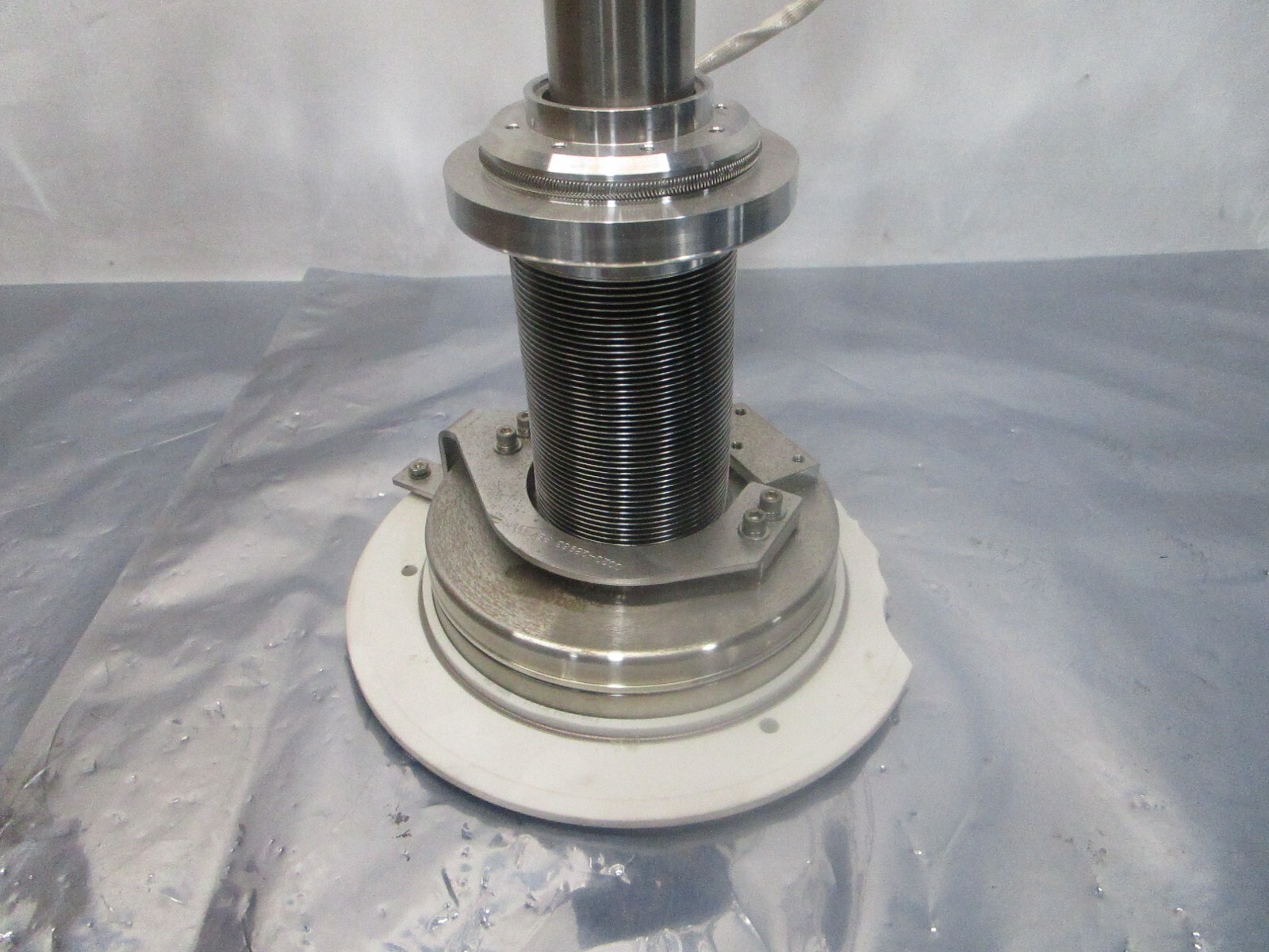 AMAT 0040-05790 ENDURA HEATER ESC CHUCK, CHIPED EDGE, 106718 | eBay