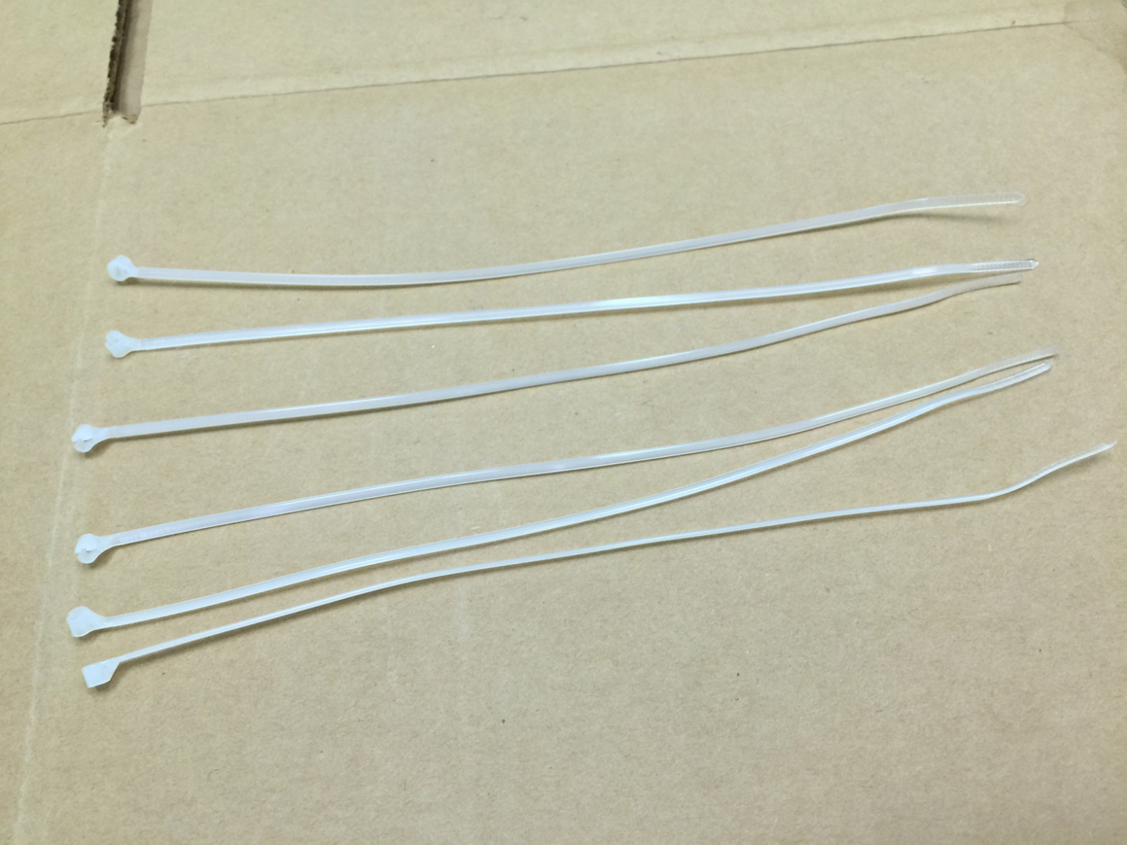 Thomas & Betts Ty-Rap TY232M 8" 18lb Natural 1,000/bag | eBay